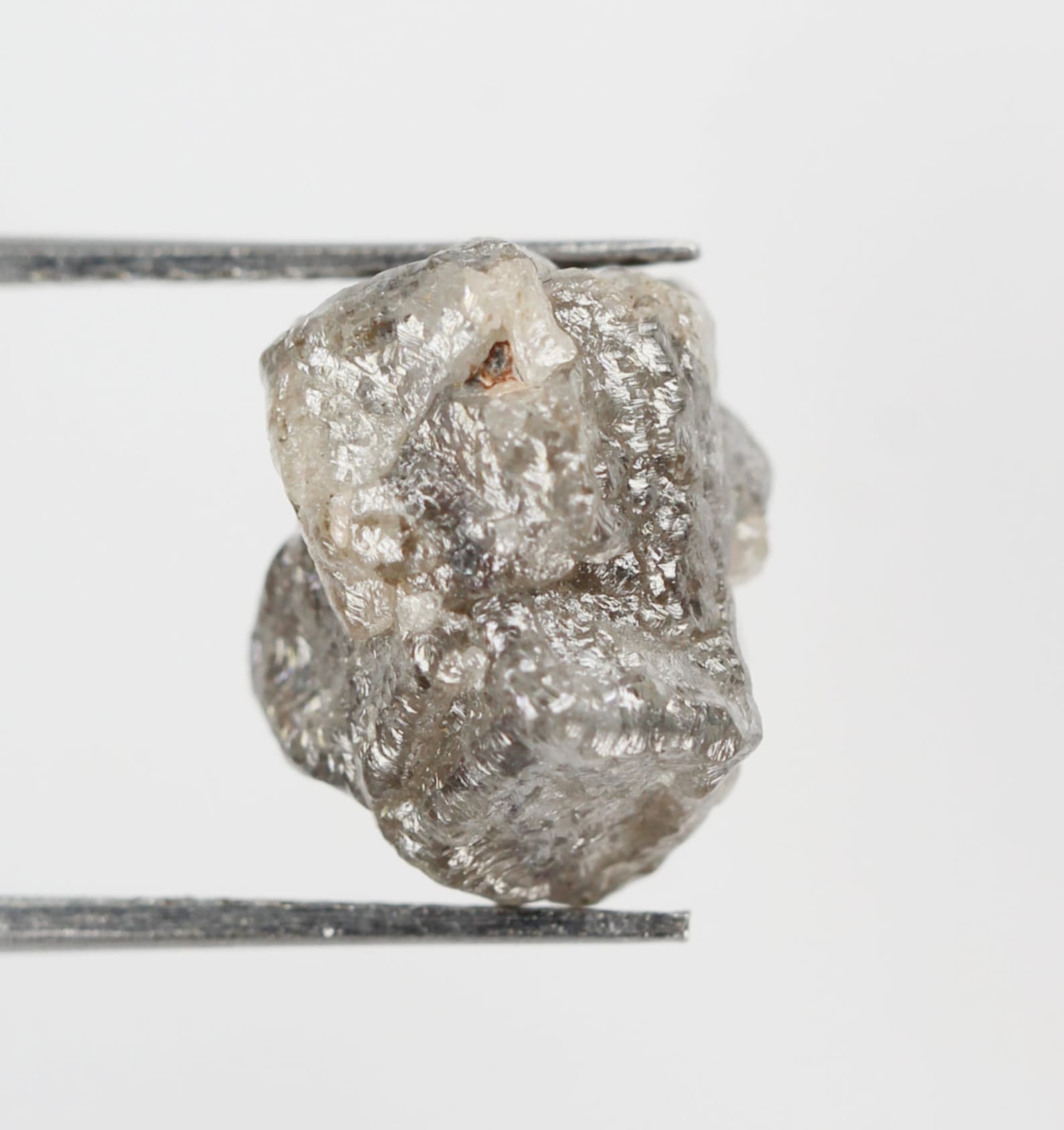 6.01 CT 10,8 X 10,6 MM Diamant brut non taillé Diamant brut Diamant ...