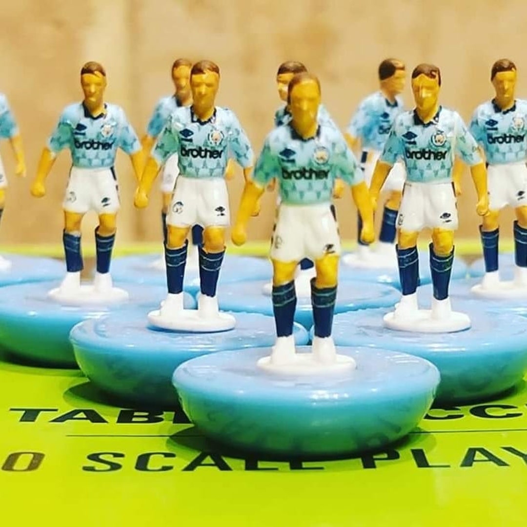 Single Subbuteo Player. Customised to Whatever Kit You Require ...