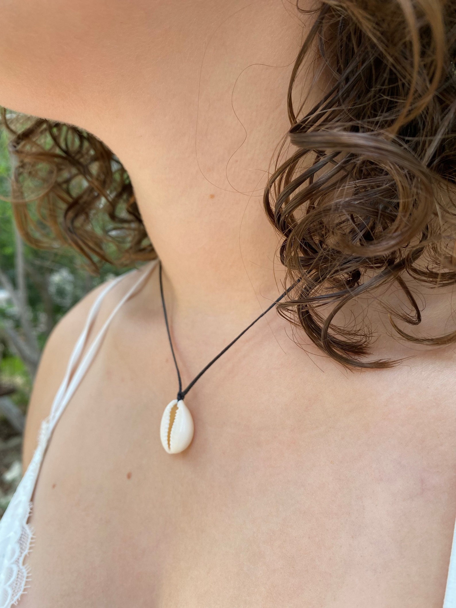 Cowrie Single Shell Necklace - Etsy