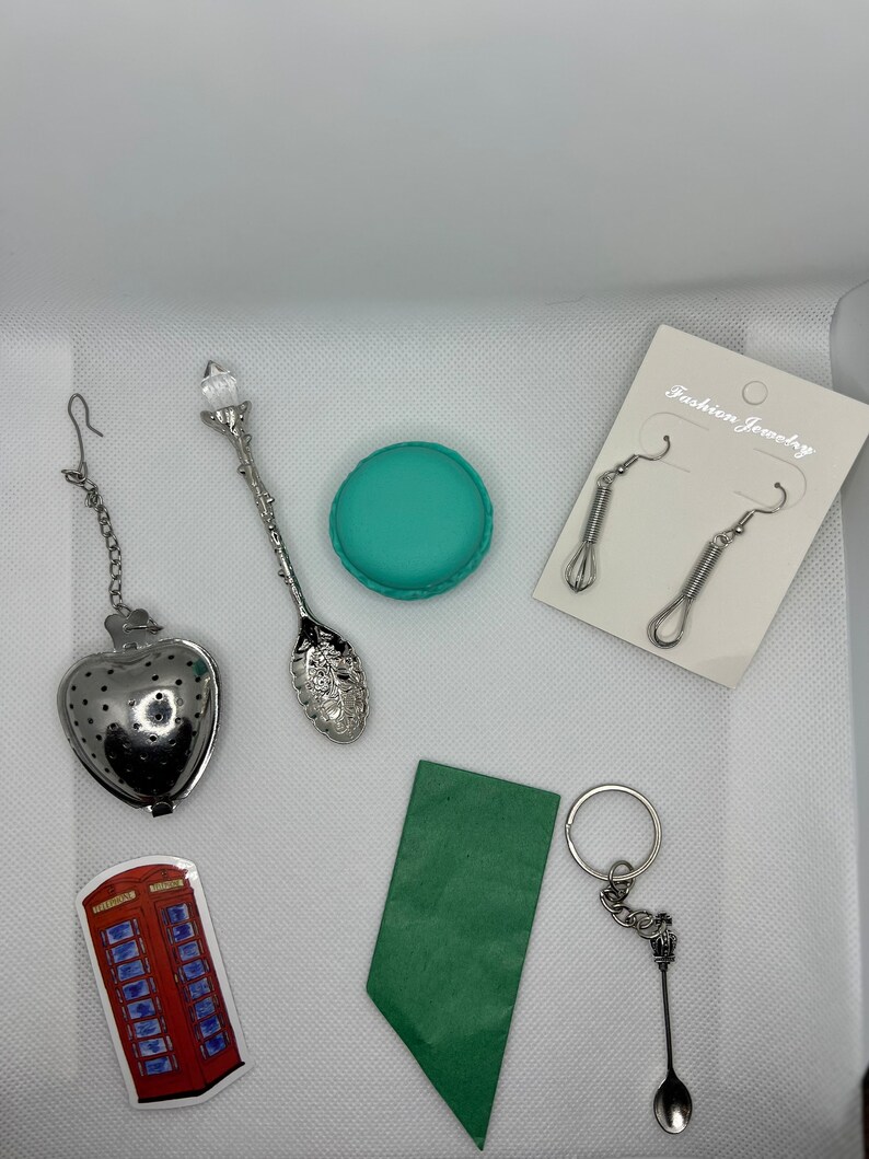 Luxury British Afternoon Tea Crackers - Etsy