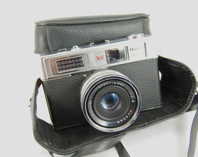Halina 3000 Vintage Camera Circa 1970s Fully Working Old Camera With ...