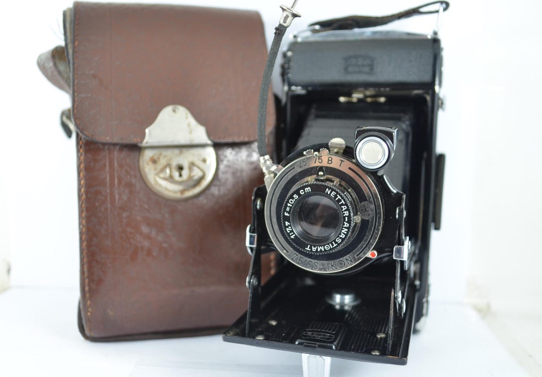 Zeiss Ikon Bob Vintage Camera Working Classic Folding Camera Circa ...