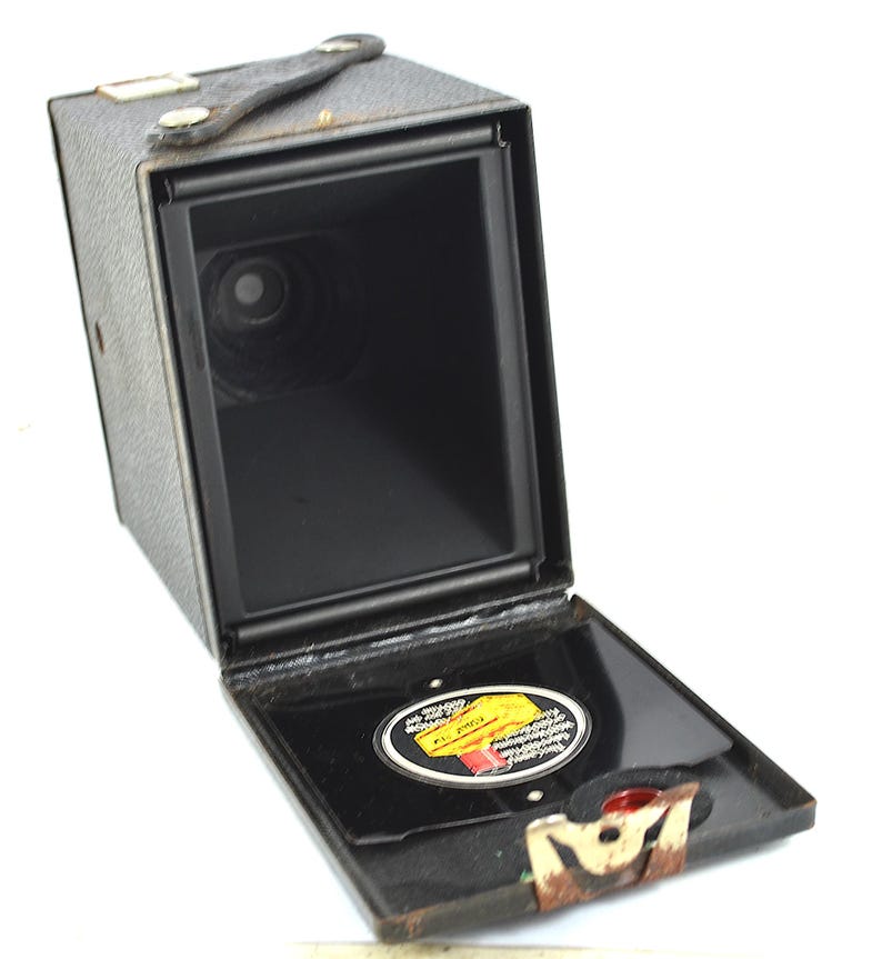 Kodak Brownie Six-20 Vintage Box Camera Circa 1930s - Fully Working ...