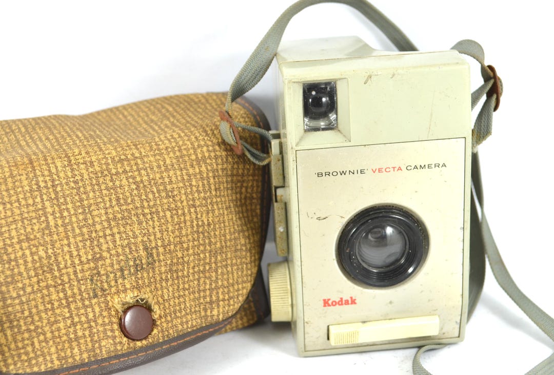 Brownie Vecta Vintage Camera Fully Working 1960s Camera Classic Film Camera With Case - Etsy