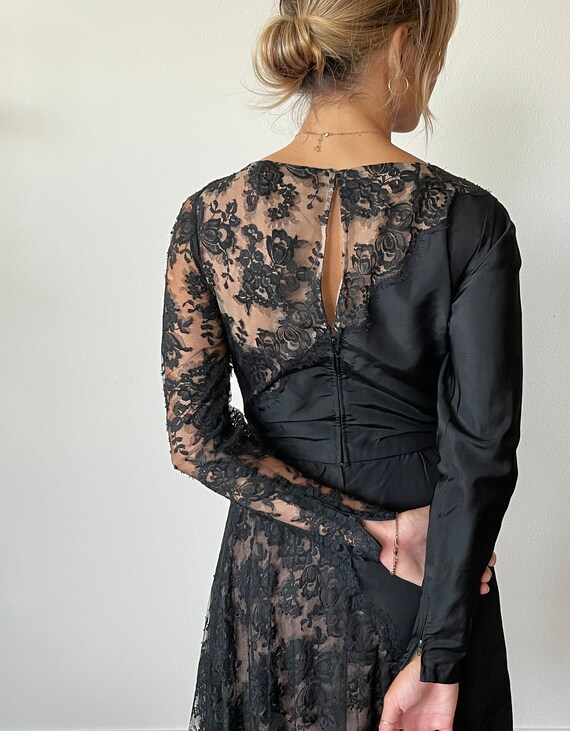 Gorgeous 1950's Black Lace Dress with Contrasting Sle… - Gem