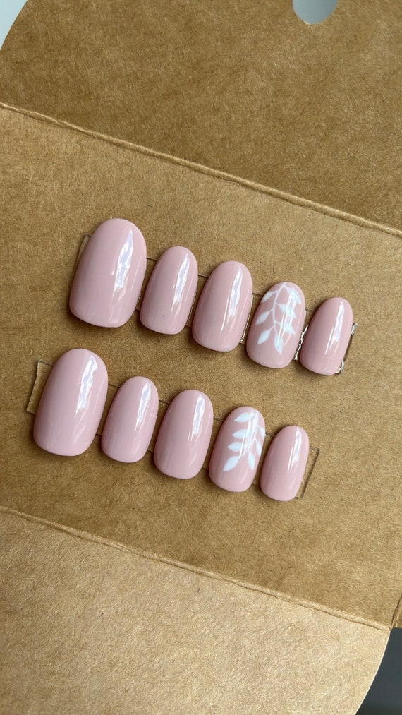Light Pink Round Acrylic Nails