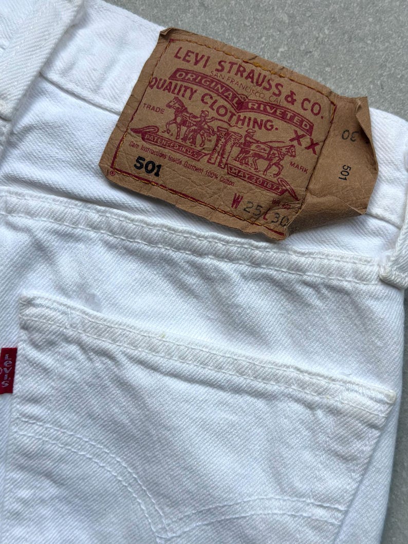 RARE Vintage Levi's 501 White Jeans Made in Spain Straight Legs W25 XXS ...