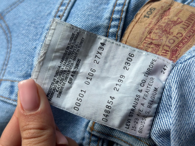 Vintage Levi's 501 Light Blue Wash 90s Jeans Made in USA - High Waist ...