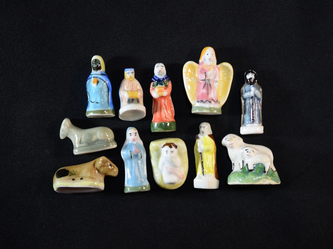 11 Vintage Miniature 1" Christmas Nativity Fèves Tiny Hand Painted ...