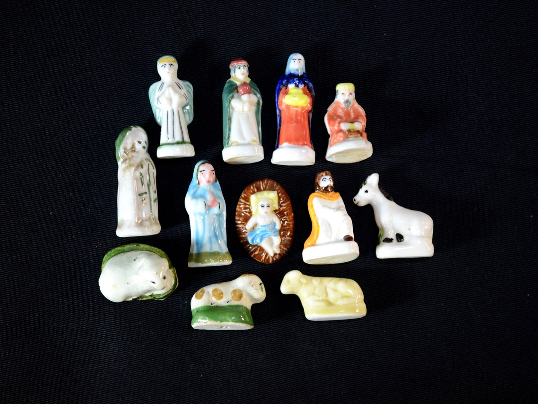 12 Vintage Miniature 1" Christmas Nativity Fèves Tiny Hand Painted ...