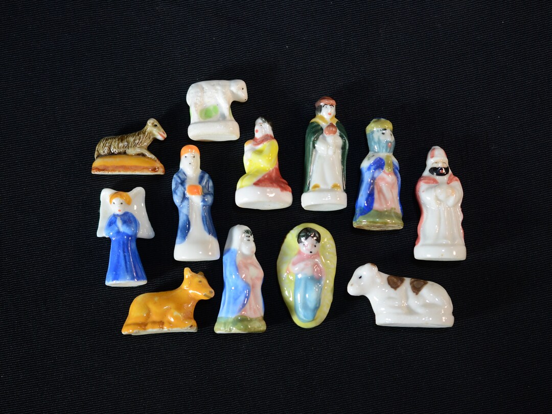 12 Vintage Miniature 1" Christmas Nativity Fèves Tiny Hand Painted ...