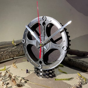 Timing Belt Gear Table Clock / Real Car Engine Parts / Special ...