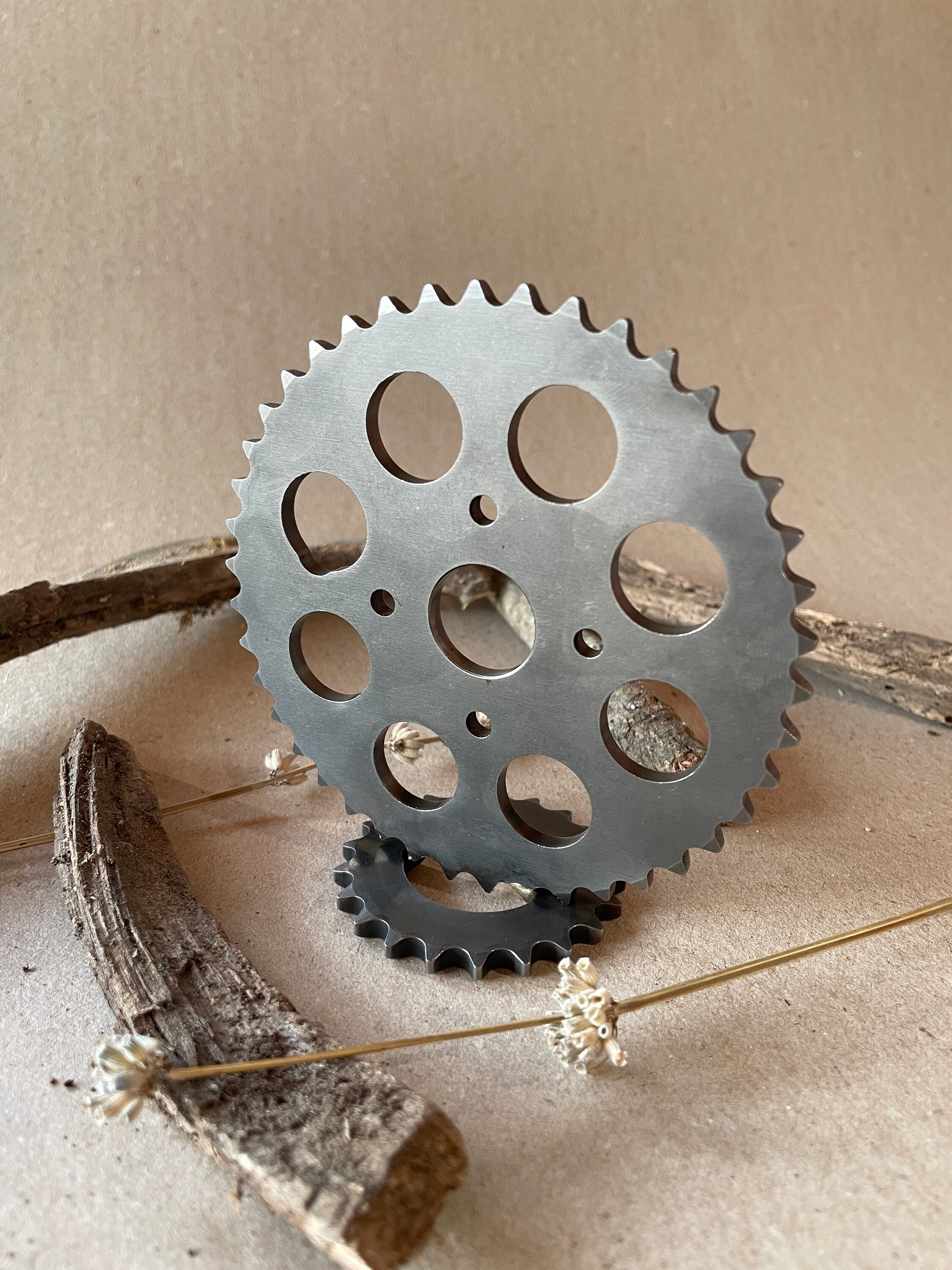 Decorative Gear Wheel / Real Car Engine Parts / Wheel Trinket / Car ...