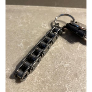 Eccentric Chain Keychain / Chain Key Holder / Real Car Engine Parts - Etsy