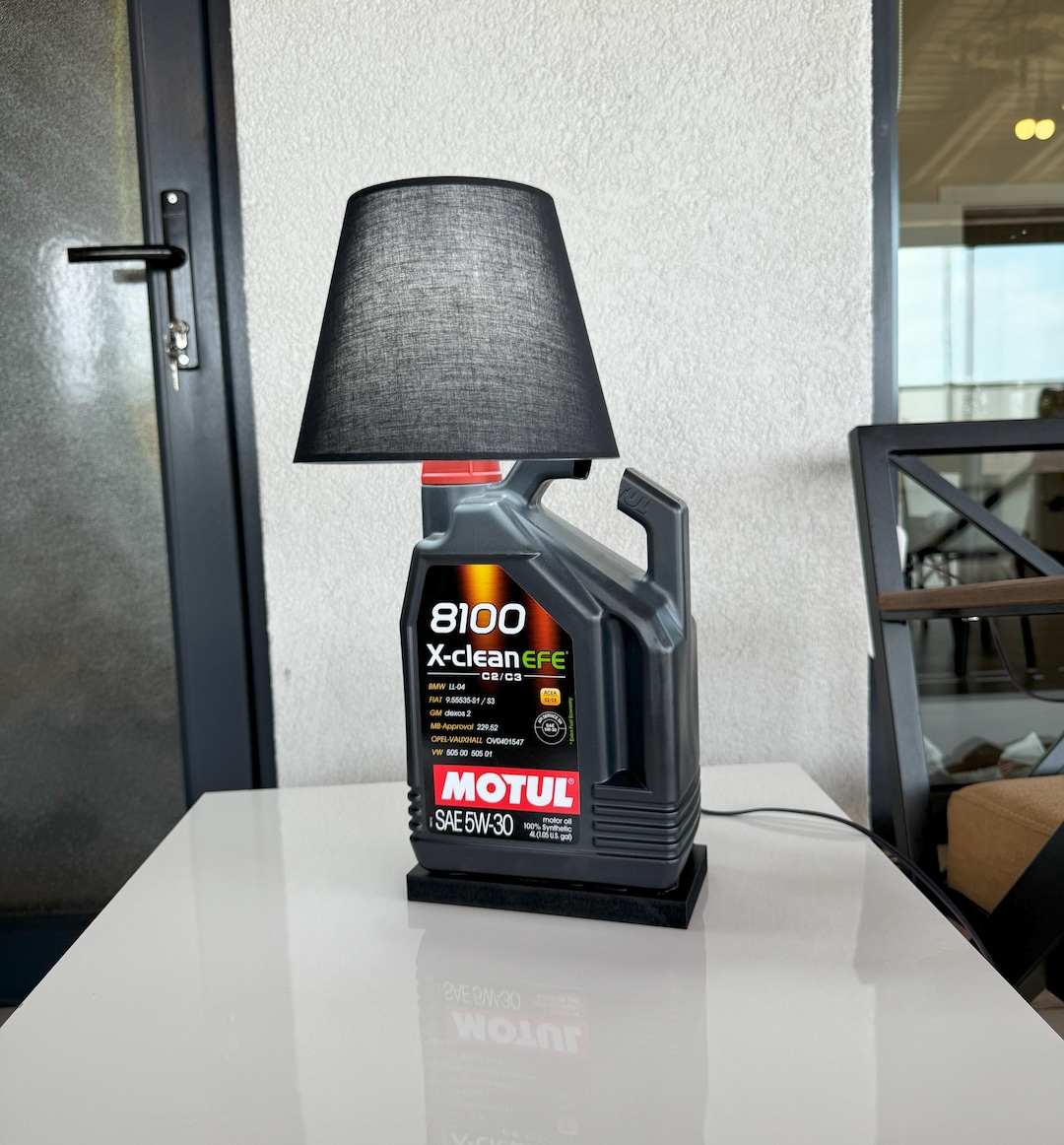 Motor Oil Bottle Lamp / Real Car Engine Parts / Upcycling / Handmade ...