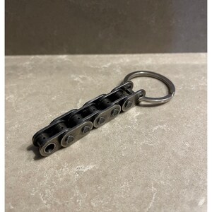 Eccentric Chain Keychain / Chain Key Holder / Real Car Engine Parts - Etsy