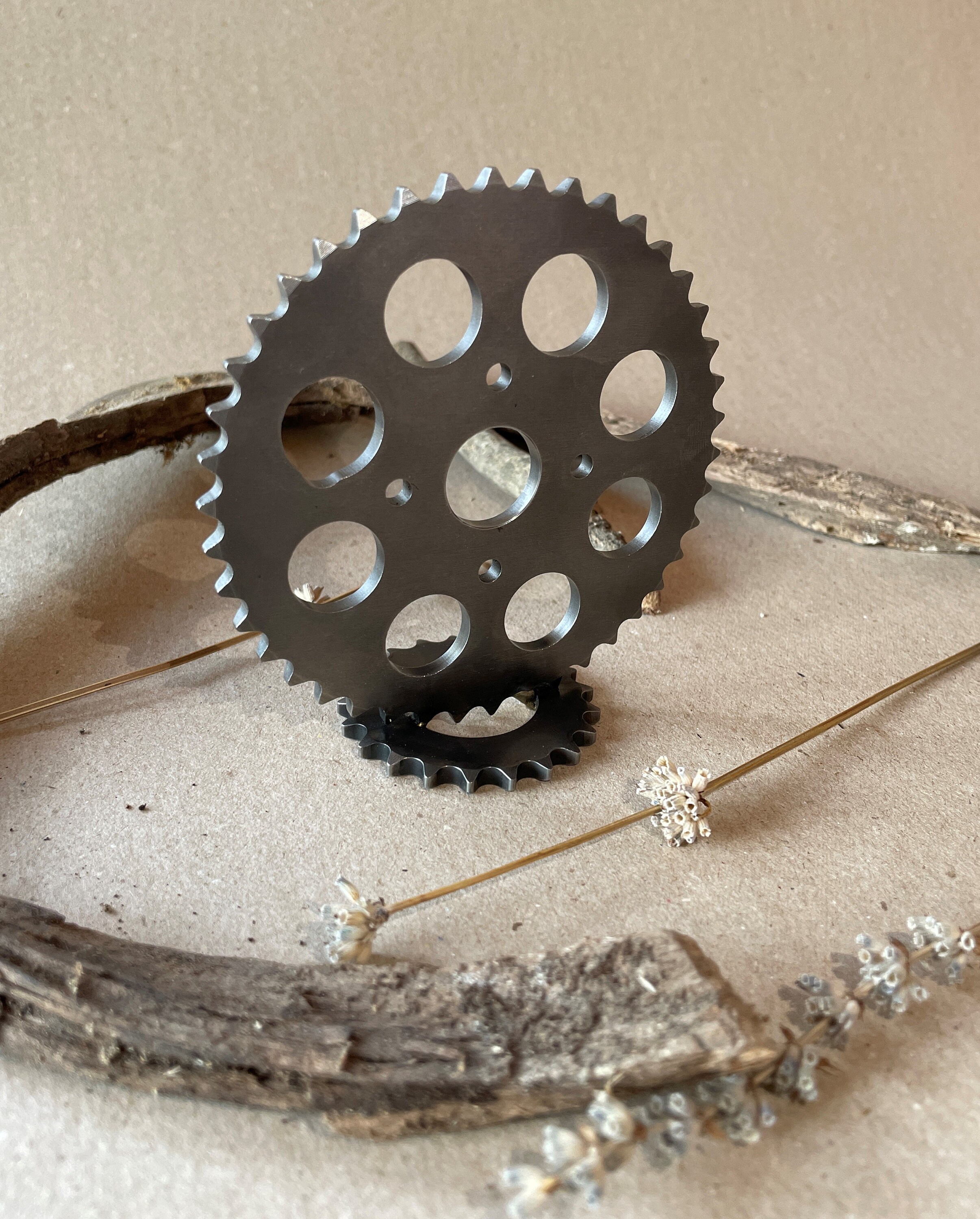 Decorative Gear Wheel / Real Car Engine Parts / Wheel Trinket / Car ...