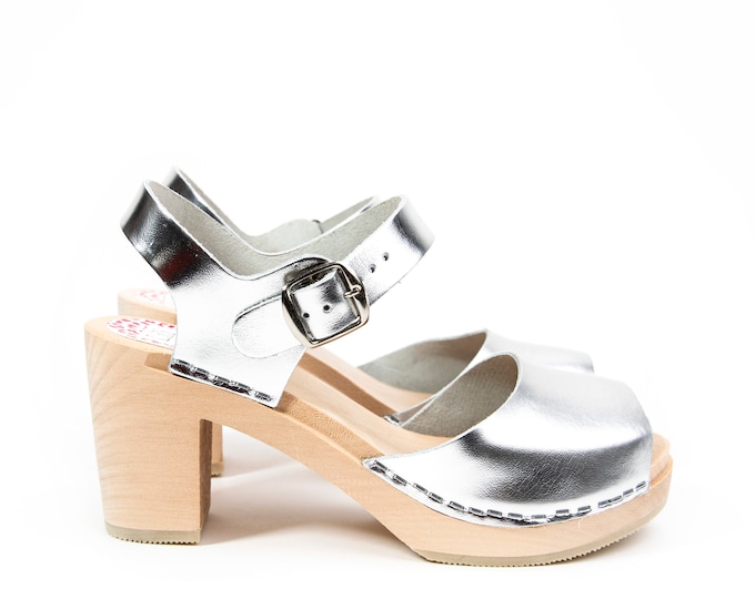 Vintage Destroy Cut Out Platform Clog Sandals, Purple Leather Flower ...