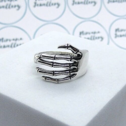 Vintage 925 Sterling Silver Skeleton Hand Ring - Etsy