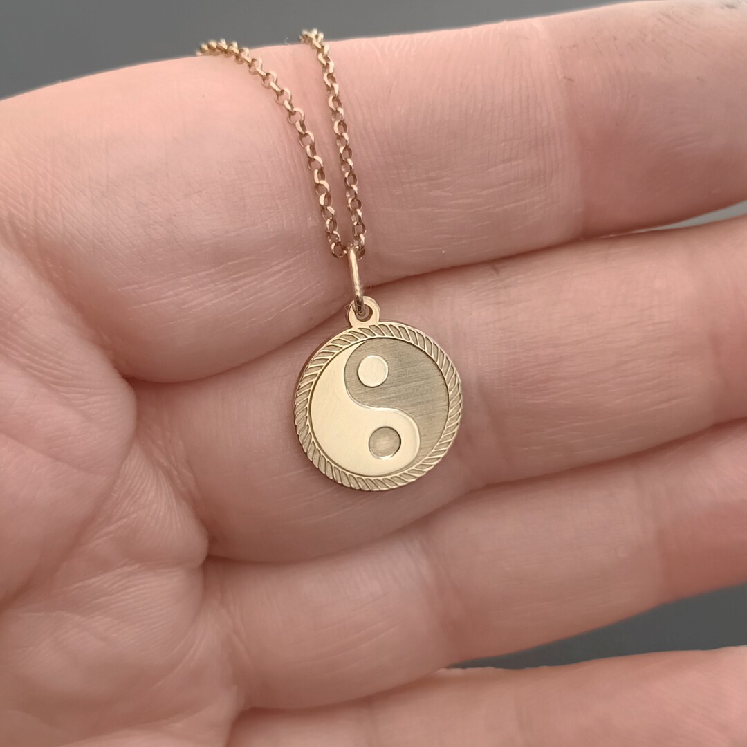 14K Real Solid Gold Yin Yang Necklace, Pesronalized Yin Yang Pendant ...