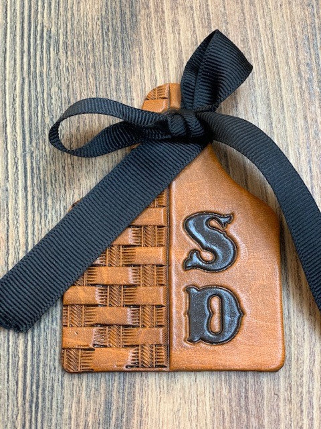 Leather Ear Tag Key Chain / Leather Ear Tag / Leather Gift Tag / Custom ...