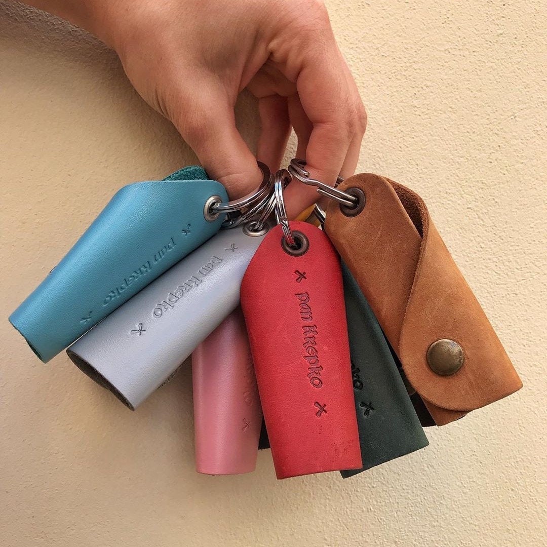 Personalized Minimalist Key Holder Leather Key Fob Key | Etsy