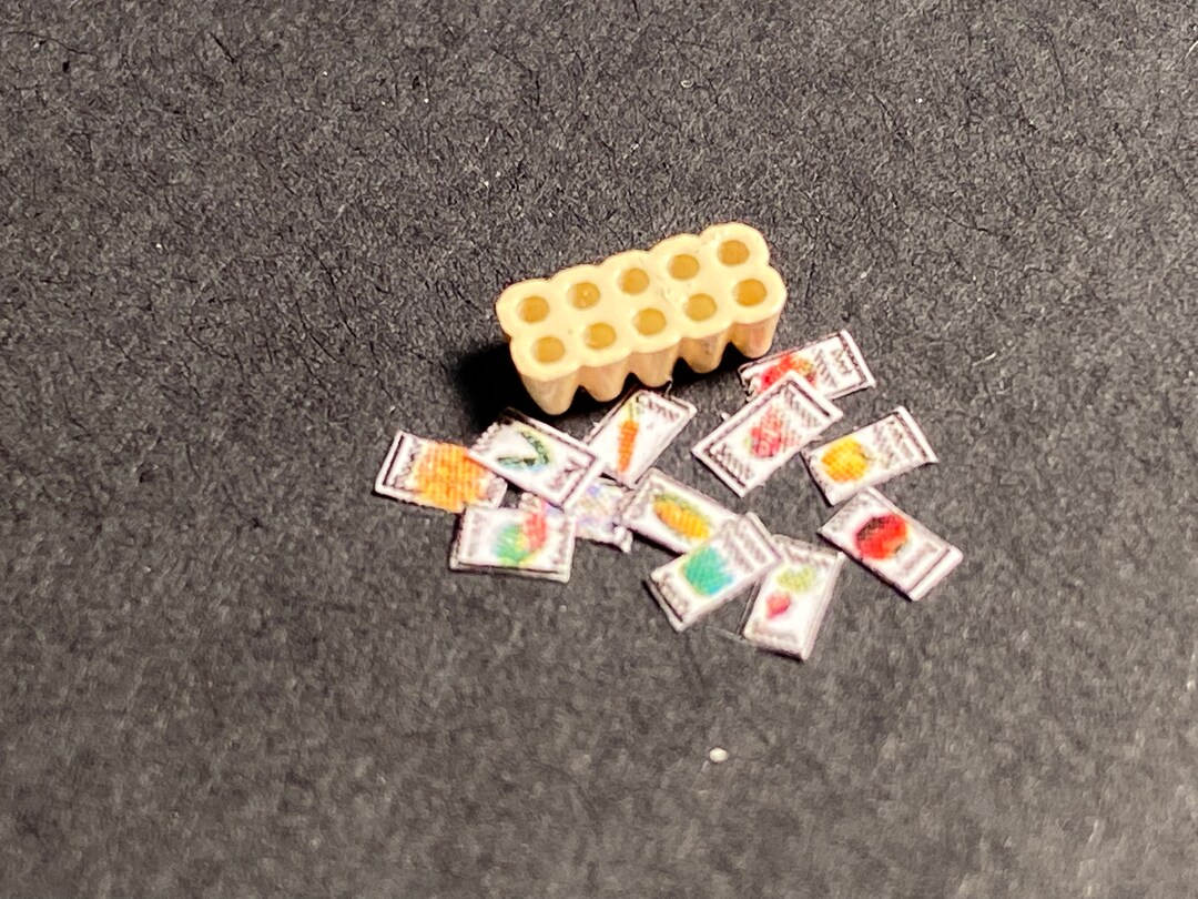 1:48 Scale Seed Packet and Starter Kit * Dollhouse Miniature * O Scale ...