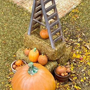 1:24 Scale Pumpkins assortment of 12 Kit Dollhouse Miniature G Gauge 3D ...