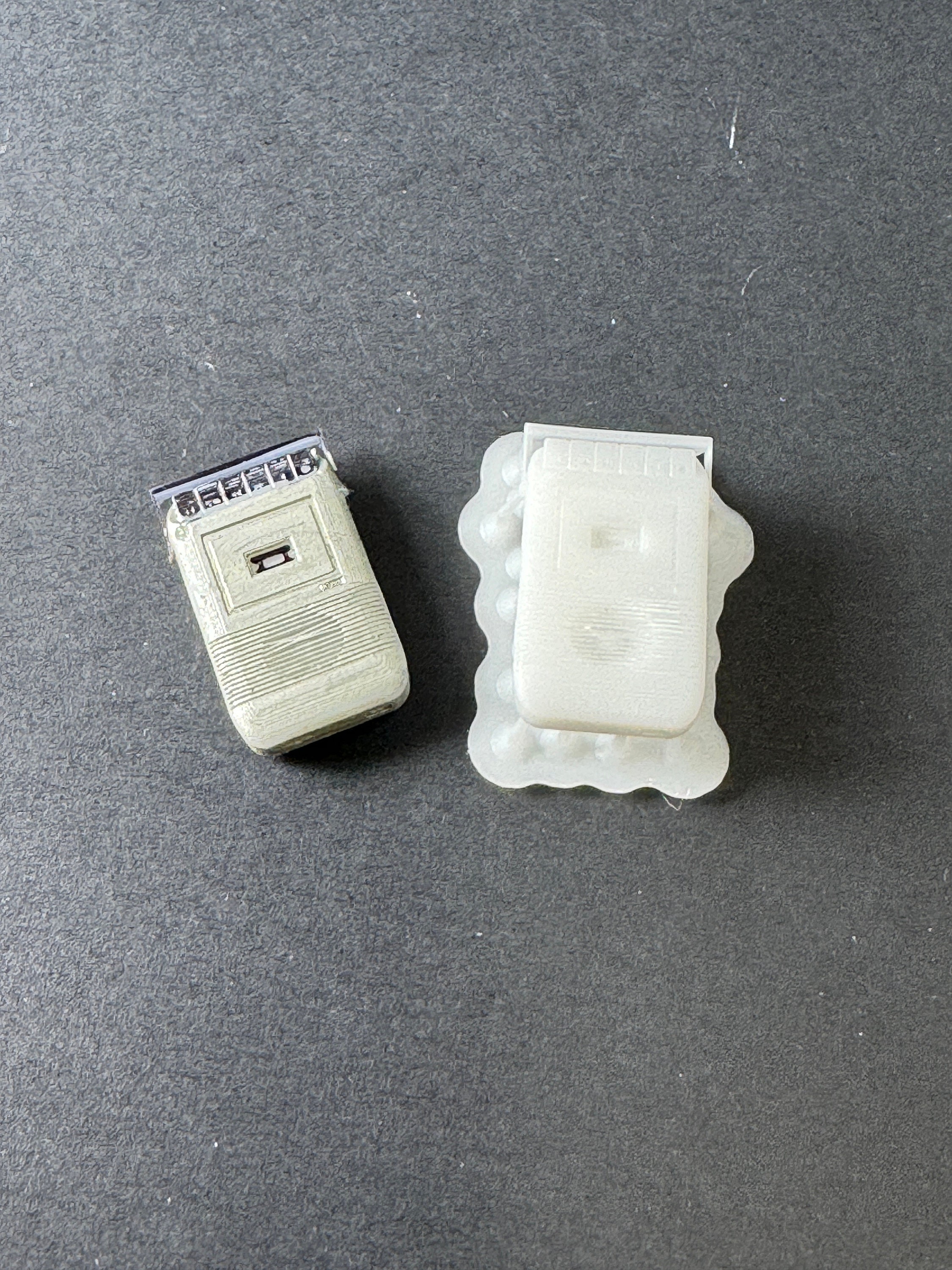 1:24 Scale Vintage Cassette Tape Recorder Kit * Dollhouse Miniature * G ...