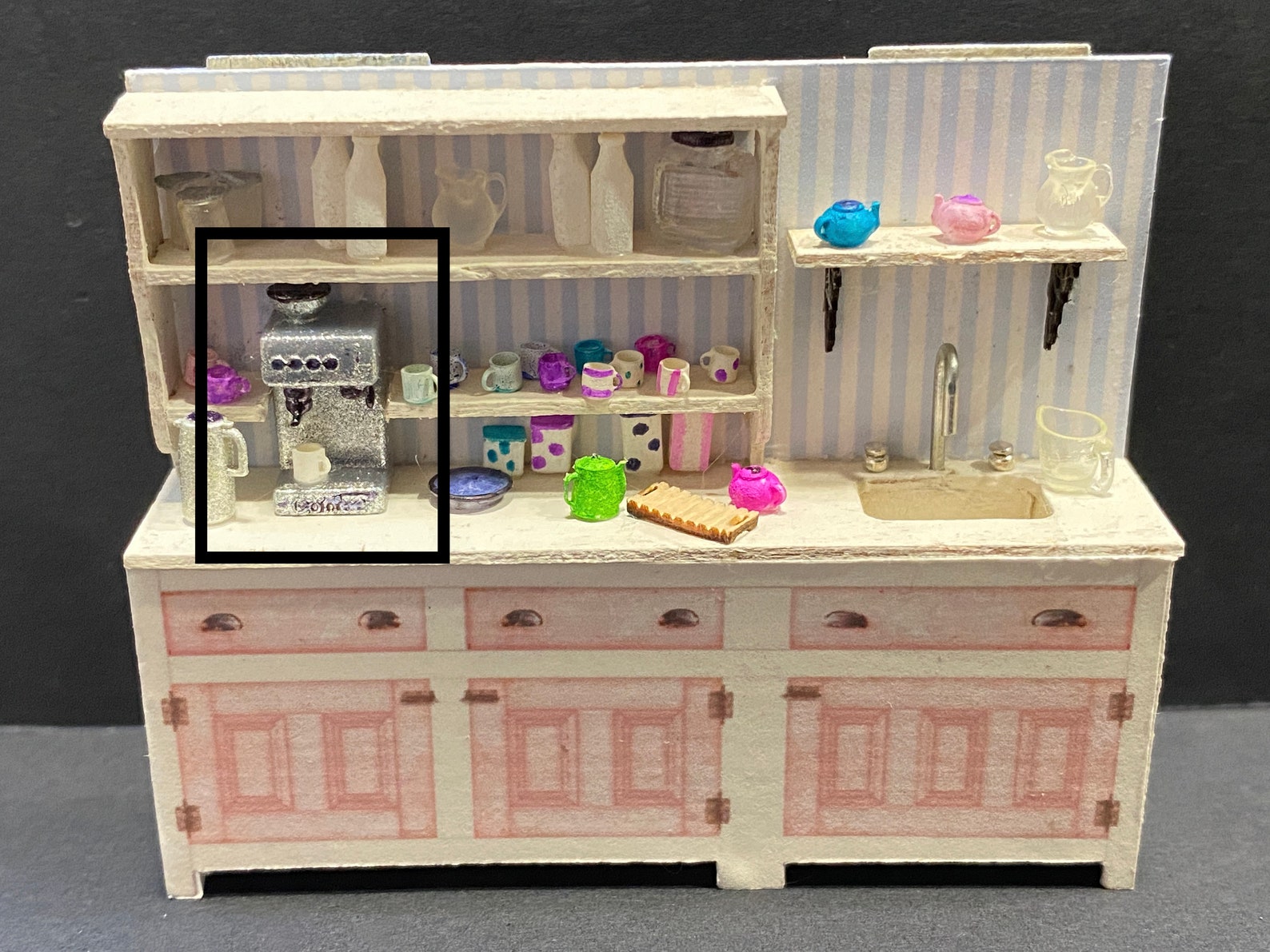1:24 Scale Coffee Maker With 4 Cups Kit * Dollhouse Miniature * G Gauge ...