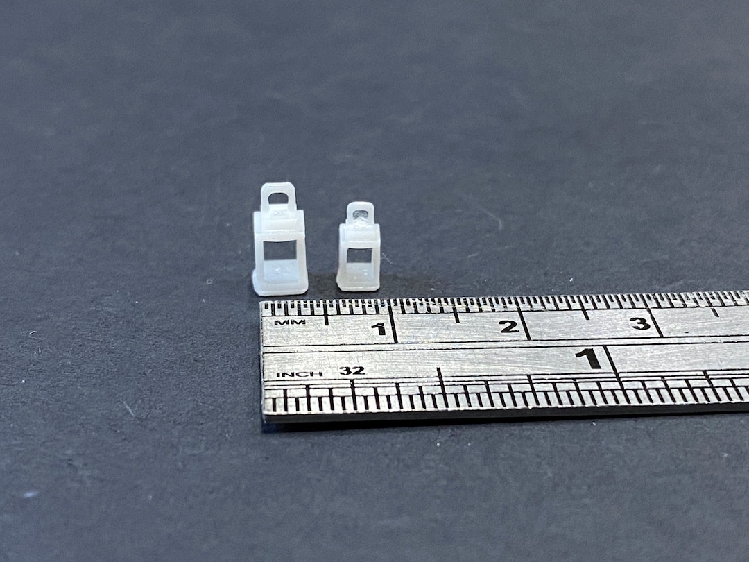 1:48 Scale Square Lantern Set of 2 Kit * Dollhouse Miniature * O Scale ...