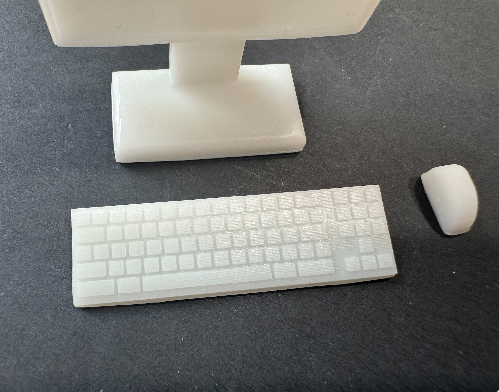 1:48 Scale Desktop Computer - Modern Kit * Dollhouse Miniature * O ...