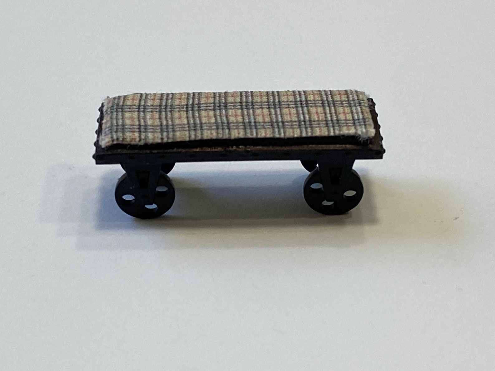 1:144 Scale Bench With Wheels Kit Dollhouse Miniature N - Etsy