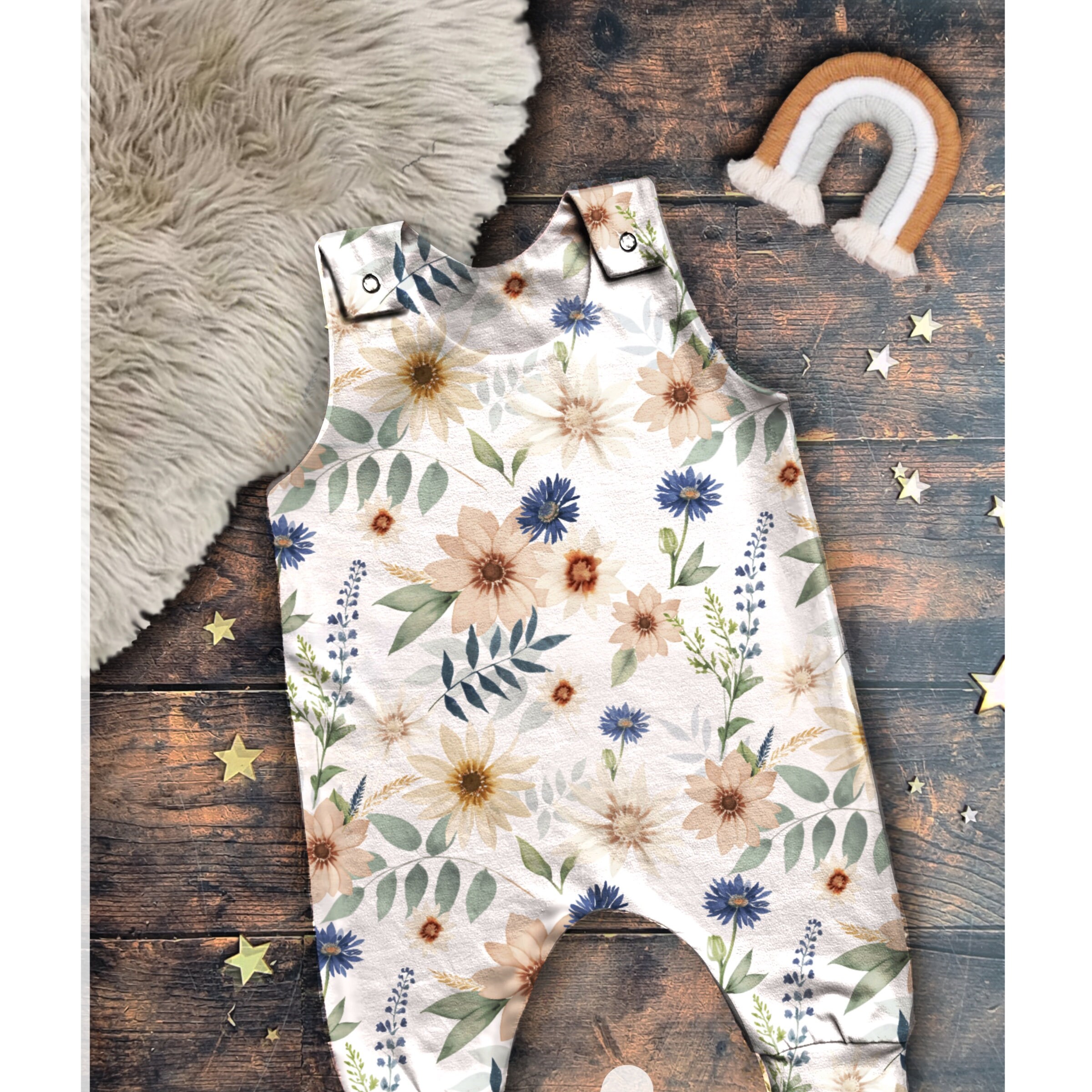 Wildflower, Floral , Fabric Design, Seamless Pattern, Surface Pattern ...