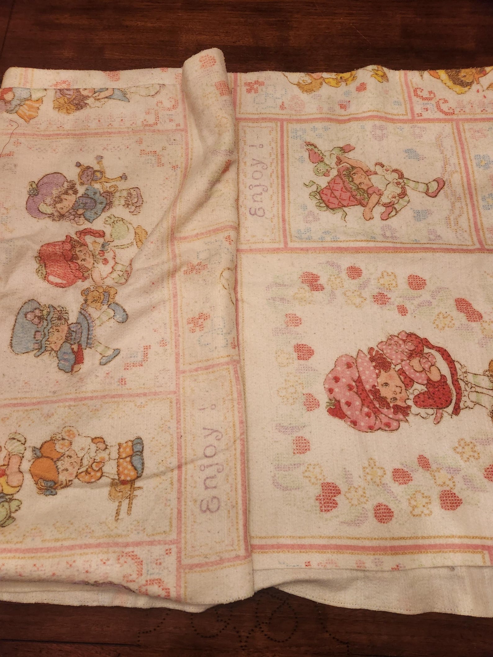 Vintage Strawberry Shortcake Blanket 1980s Cartoon - Etsy
