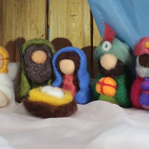Felted Nativity Set 11 Pieces. Needle Felt Nativity Scene. Waldorf Holy ...