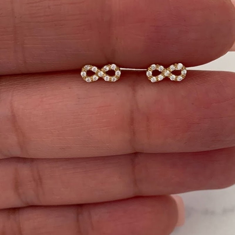 Infinity Earring - Etsy