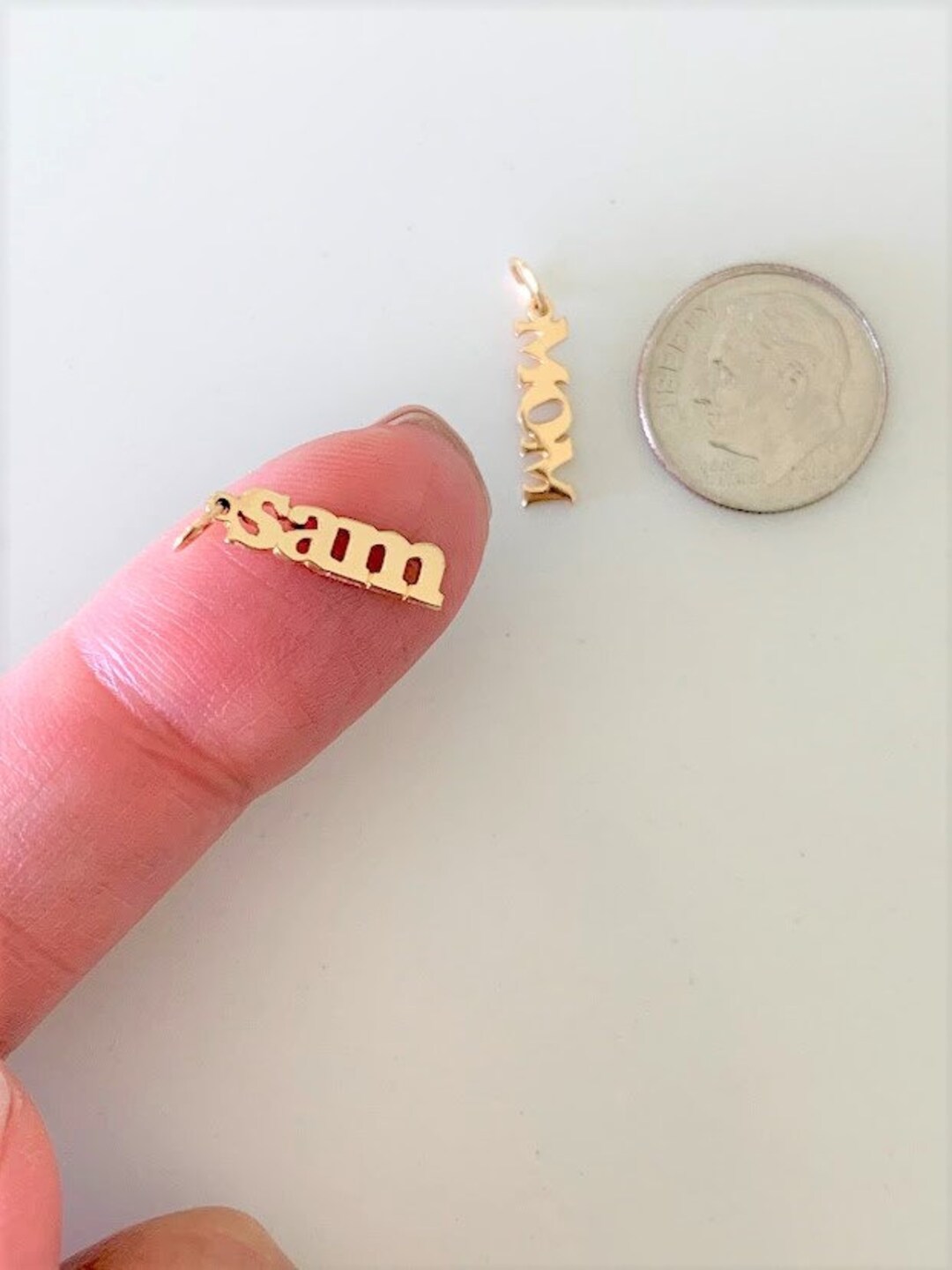 4MM 14K Solid Gold Name Pendant | Personalized Mom Pendant | Solid Gold ...