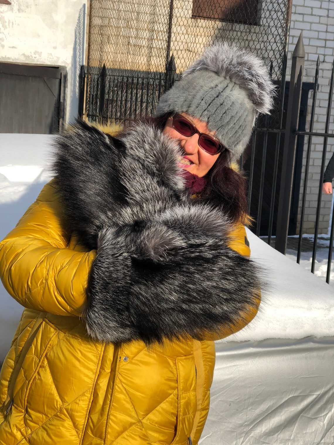 Womens Silver / Fox Double Mittens inner and Outer Gloves Super Warm ...