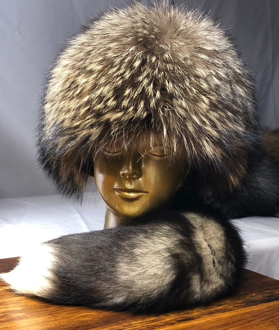 Natural Raccoon Hat WITH TAIL Unisex Size 57CM Circumference Fur Royal ...