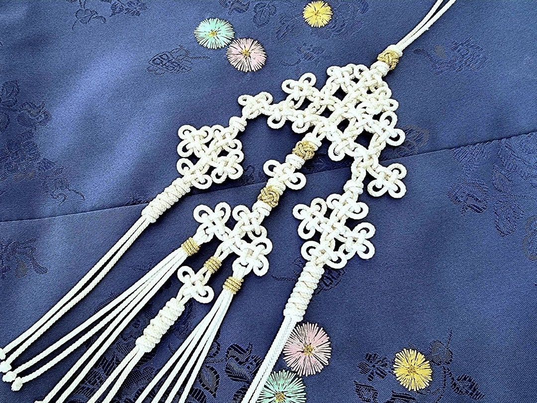 White Snowflakes Norigae Korean Knots Maedeup Art Hanbok Accessories ...