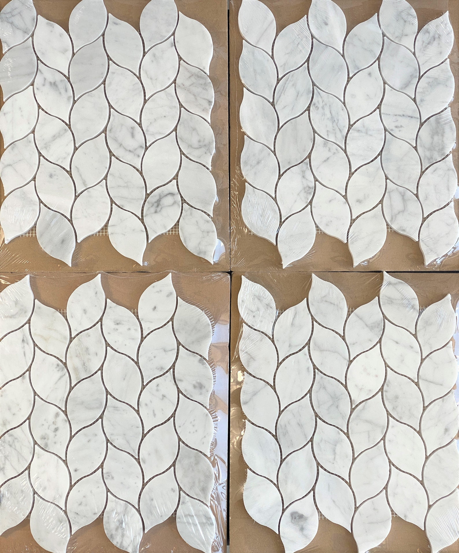 White Carrara Leaf Pattern Marble Mosaic Tile - EST000MQ1 - Etsy