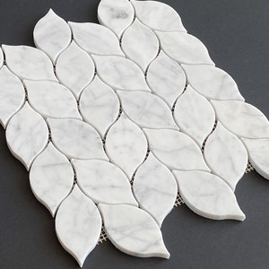 White Carrara Leaf Pattern Marble Mosaic Tile - EST000MQ1 - Etsy