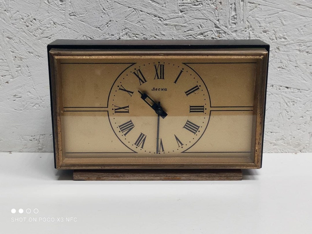 VESNA Vintage Old Soviet Mechanical Mantel Shelf Clock Watch - Etsy