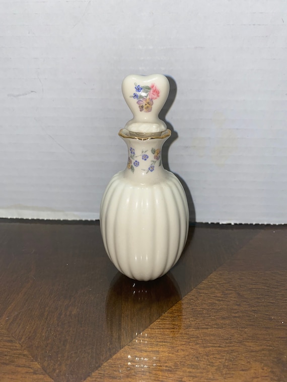 Vintage porcelain perfume bottle - Gem