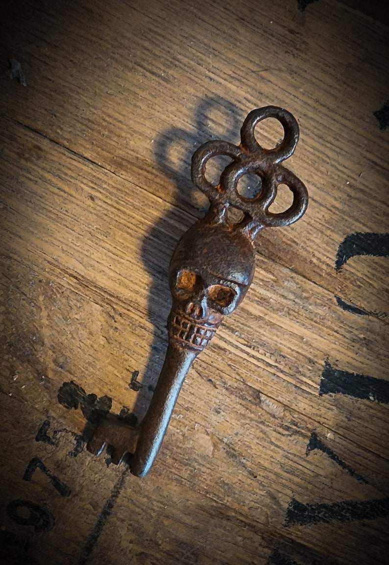 Cast Iron Skeleton Key Medium - Etsy