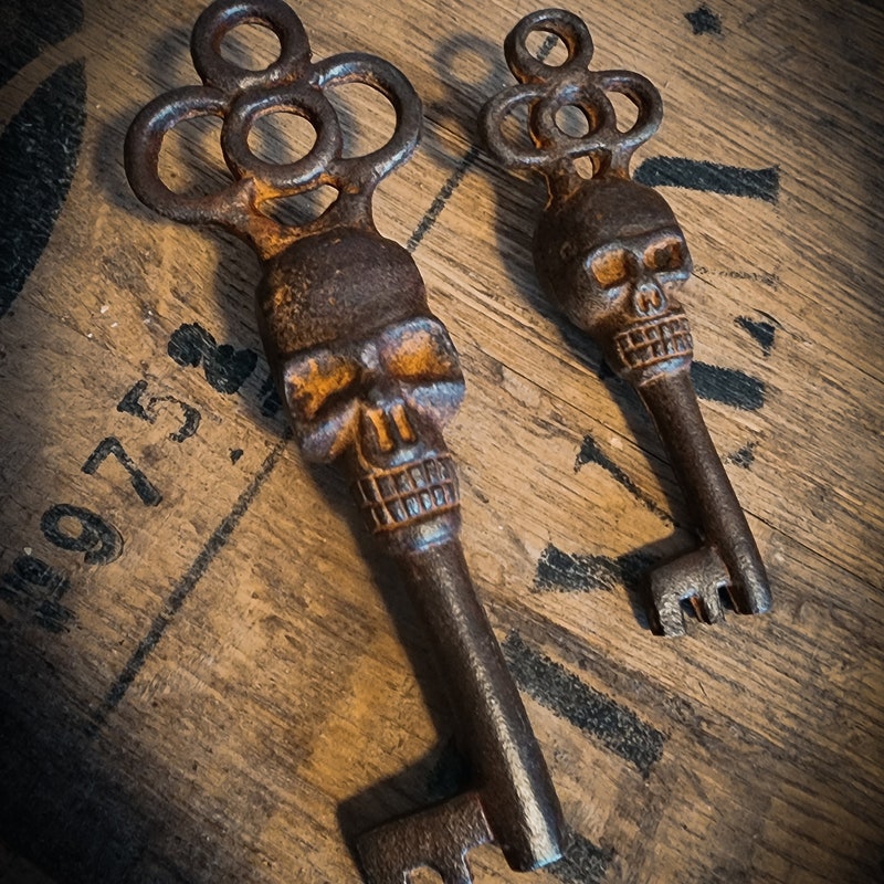 Skeleton Key Decor - Etsy