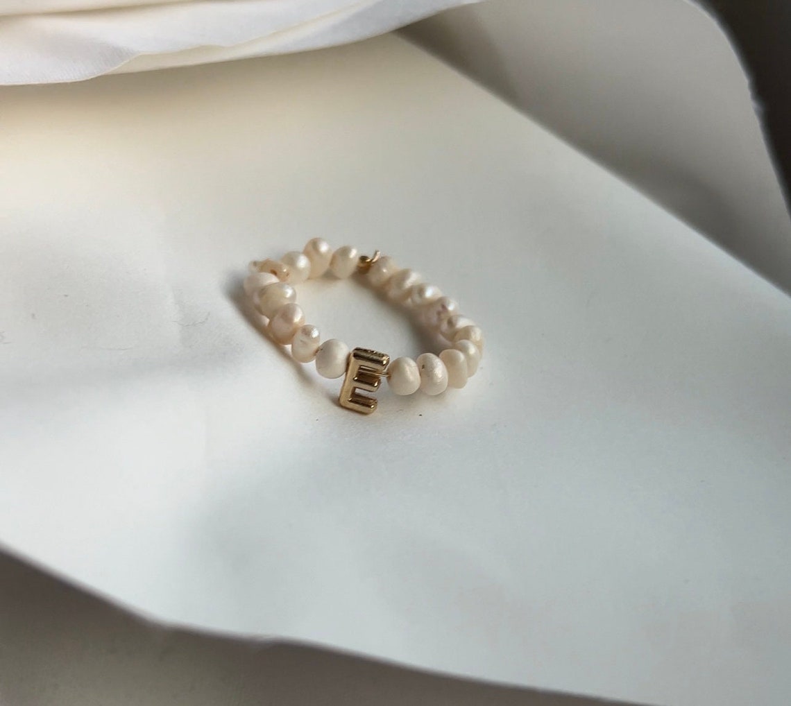 Emma Ring, Inital Pearl Ring, Aesthetic Mini Ring, Pearl Ring - Etsy