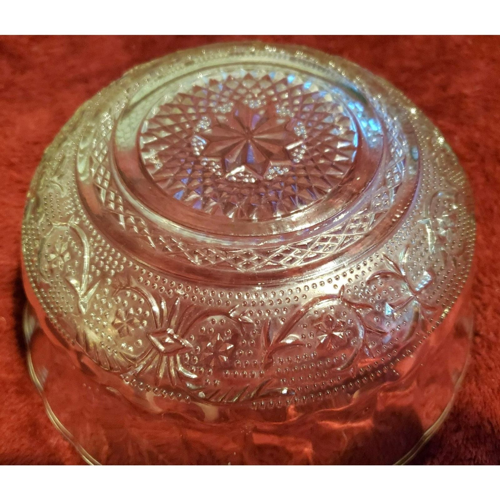 KIG Indonesia Trellis Sandwich Glass Fleur De Lis Serving Bowl 8" 1970s ...
