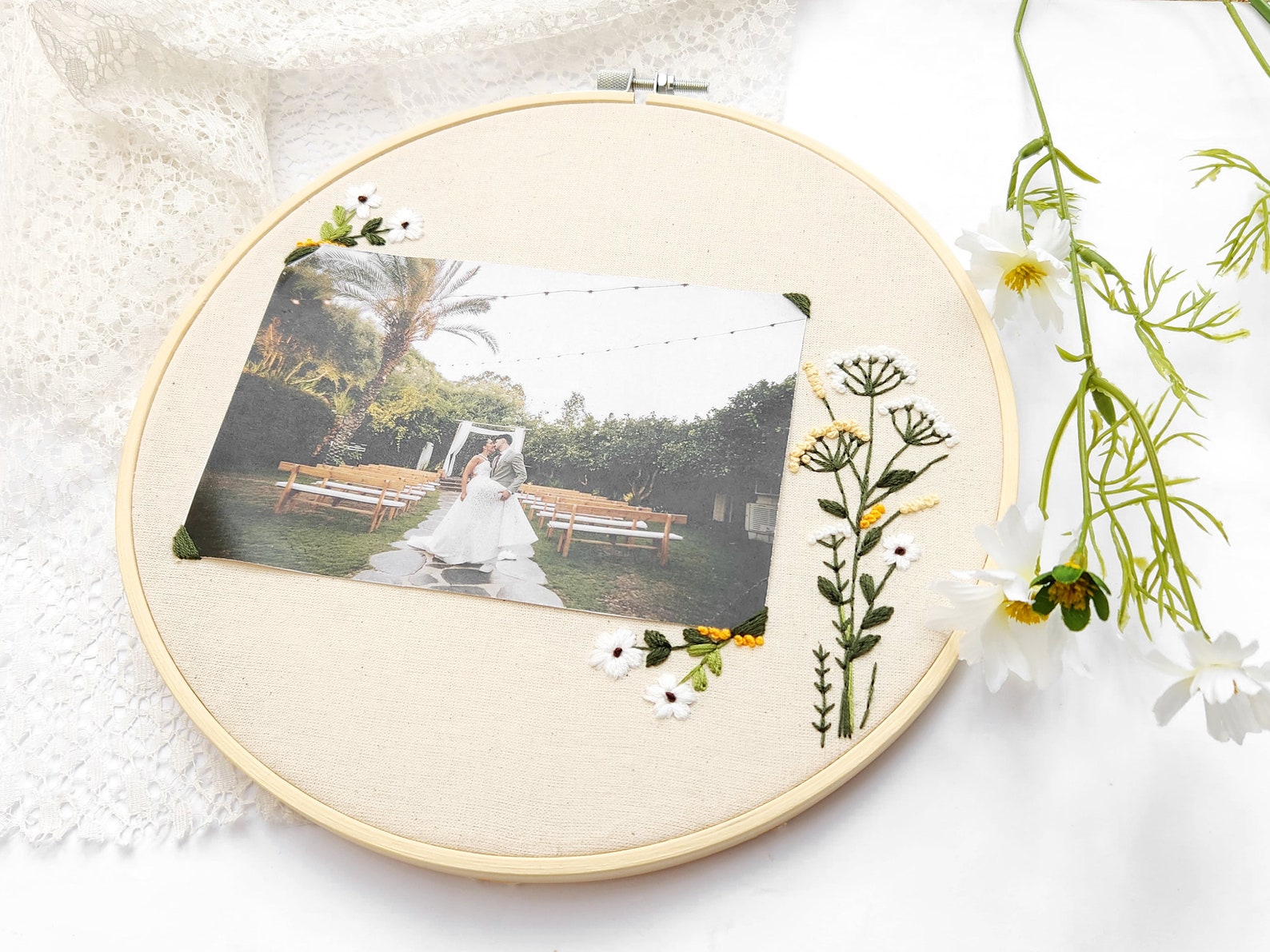 Custom Hand Embroidery Photo Frame, Botanical Embroidery, Wedding Gifts, Custom Embroidery, Gift ...